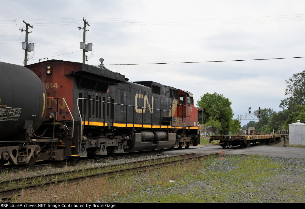 CN 2614